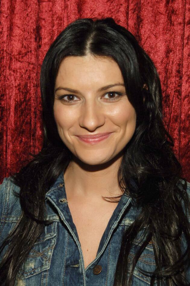 Laura Pausin compie 49 anni. La fotostoria della cantante | Sky TG24