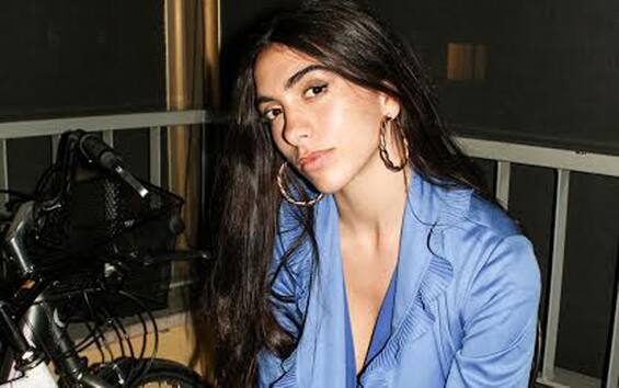 Primo Maggio Next 2020, c'è Ellynora la cantautrice che canta la poesia ...