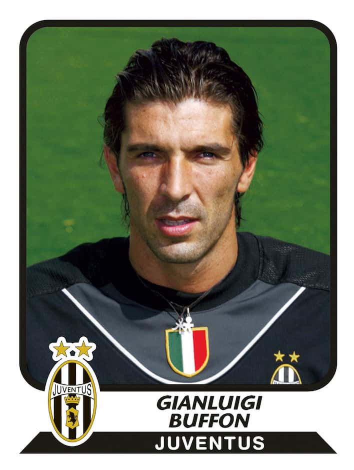 Buffon, 40 anni da icona: l'evoluzione di un mito nelle figurine Panini ...