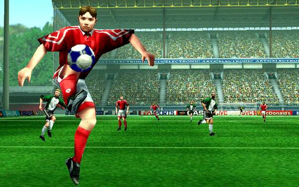 L'evoluzione di Fifa: come è cambiato il (video)gioco del calcio | Sky ...