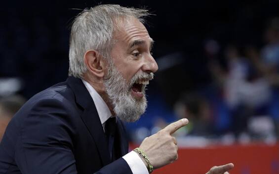 Basket, Marco Crespi non sarà più il CT della Nazionale femminile | Sky ...