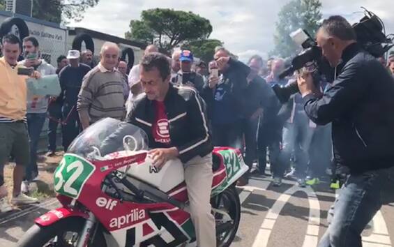 Reggiani, l’Aprilia e Misano, 30 anni fa la storica vittoria | Sky Sport