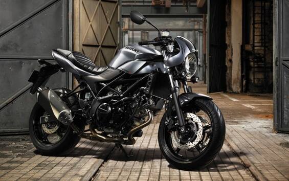 Suzuki SV650X 2018, la novità arriva ad EICMA in stile neo-rétro | Sky Sport