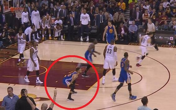 NBA Finals, la strana esultanza di Curry alla tripla di Durant | Sky Sport