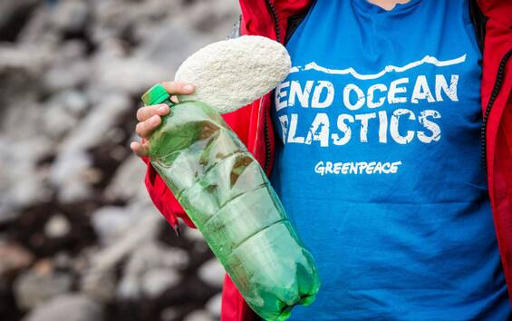 'Plastic Free Week' al via, evento Greenpeace in 16 città | Sky TG24