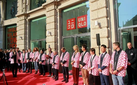 Inaugurato a Milano il primo negozio Uniqlo in Italia: lunghe code per ...