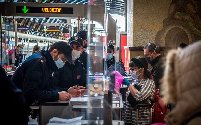 Coronavirus Italia, Fase 2: i controlli nelle stazioni dei treni e ...