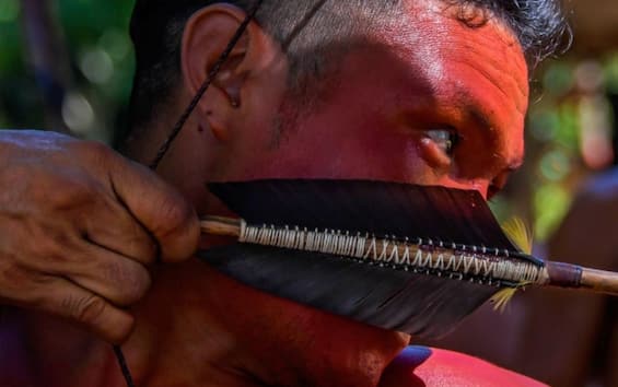 Amazzonia, tribù Waiapi pronta alla lotta. FOTO | Sky TG24