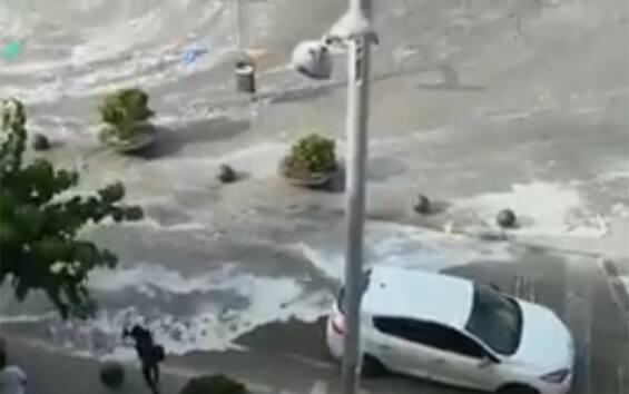 Spagna, un mini tsunami si abbatte su Maiorca e Minorca | Sky TG24