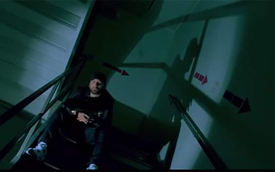 Eminem, ecco 'Fall', il video del brano accusato di omofobia | Sky TG24