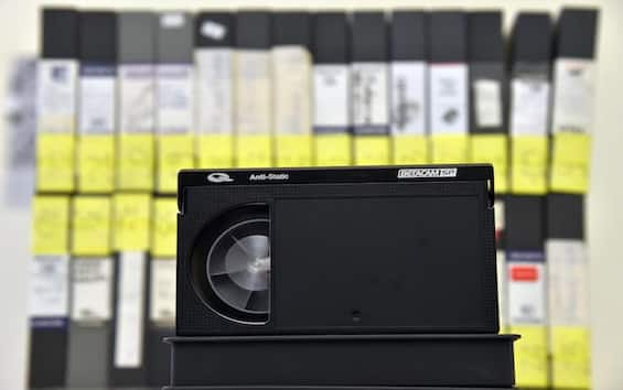 VHS, Internet Archive propone oltre 20.000 video dagli anni '90 | Sky TG24